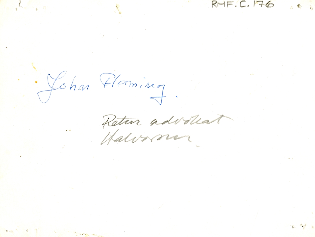 Fra Olaf T. Ranum's "kunstnervegg". Bildet viser musiker John Fleming ...