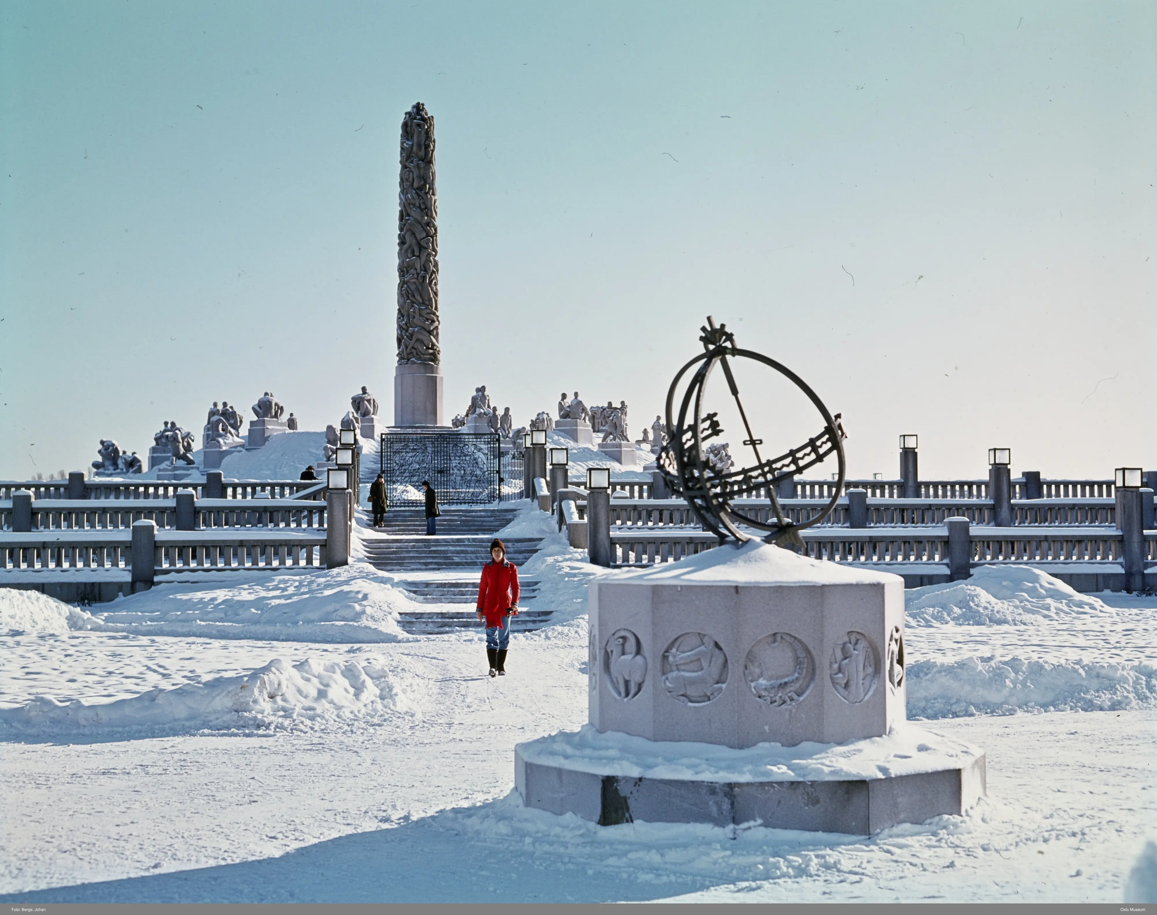 Vinter i Vigelandsparken. - Oslo Museum / DigitaltMuseum