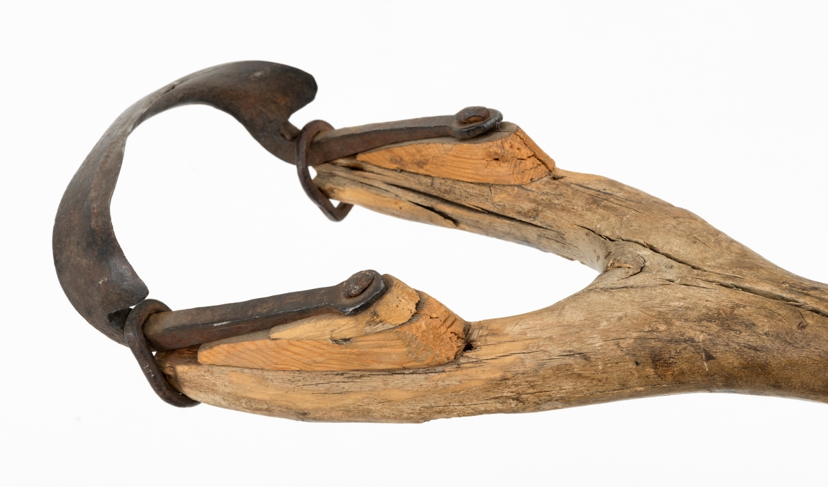 Barkekniv - Anno Norsk skogmuseum / DigitaltMuseum