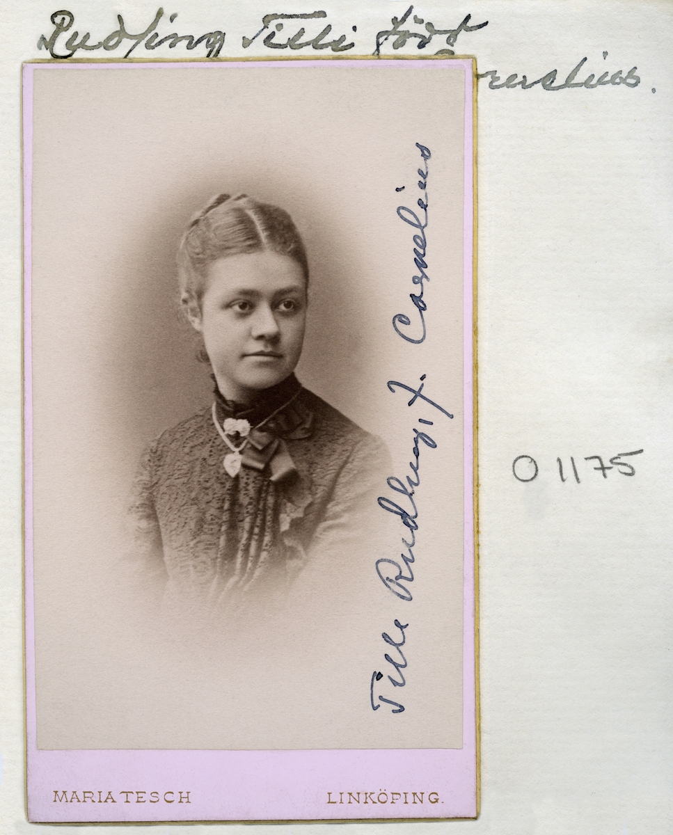 Ottilia "Tilli" Cornelius - Östergötlands museum / DigitaltMuseum