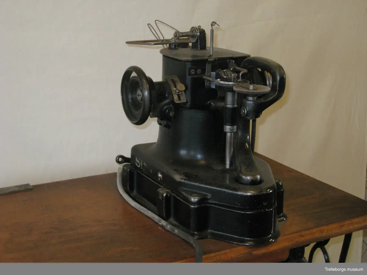 Symaskin - Trelleborgs museum / DigitaltMuseum