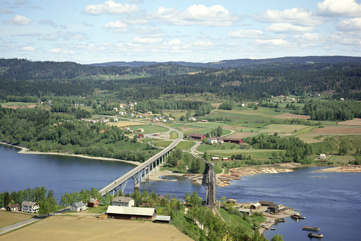 MINNESUND TETTSTED - Akershusbasen / DigitaltMuseum