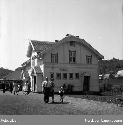 Helleland stasjon - Norsk Jernbanemuseum / DigitaltMuseum