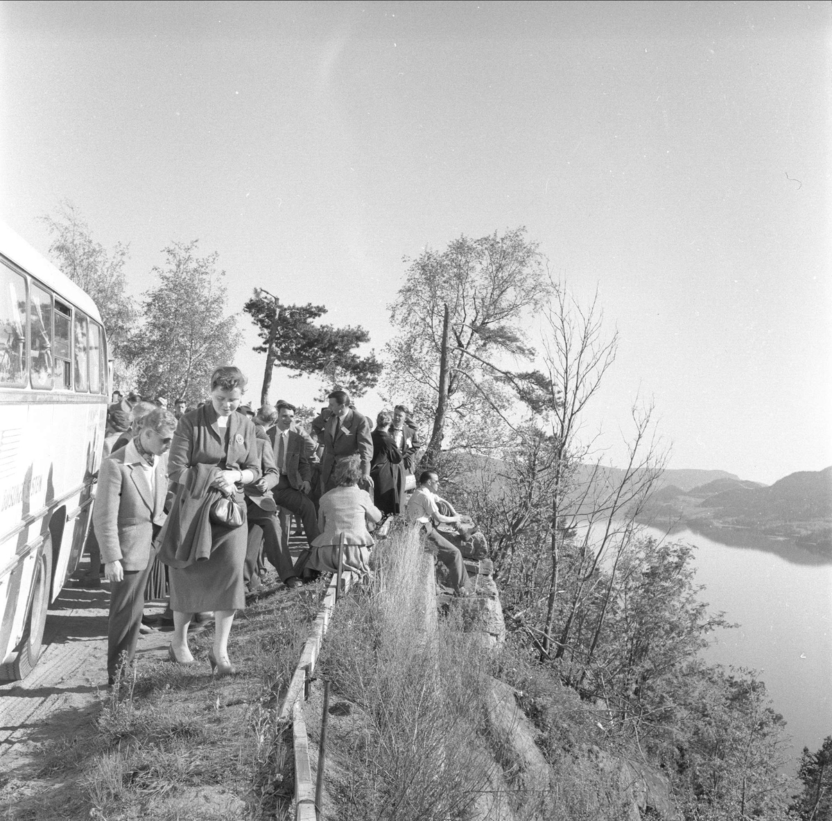 Skaret, Hole, Buskerud. Utsikt fra Ringeriksveien. - Norsk Folkemuseum ...