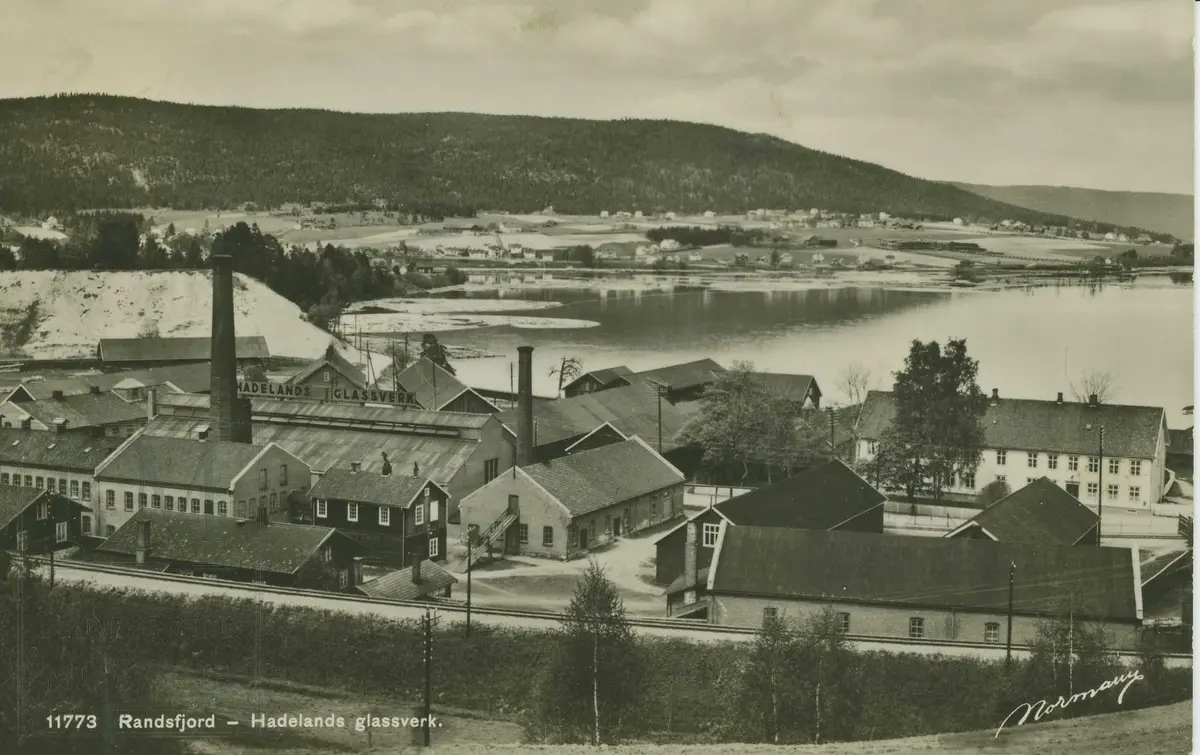 Randsfjord - Hadelands glassverk - Hadeland Folkemuseum / DigitaltMuseum