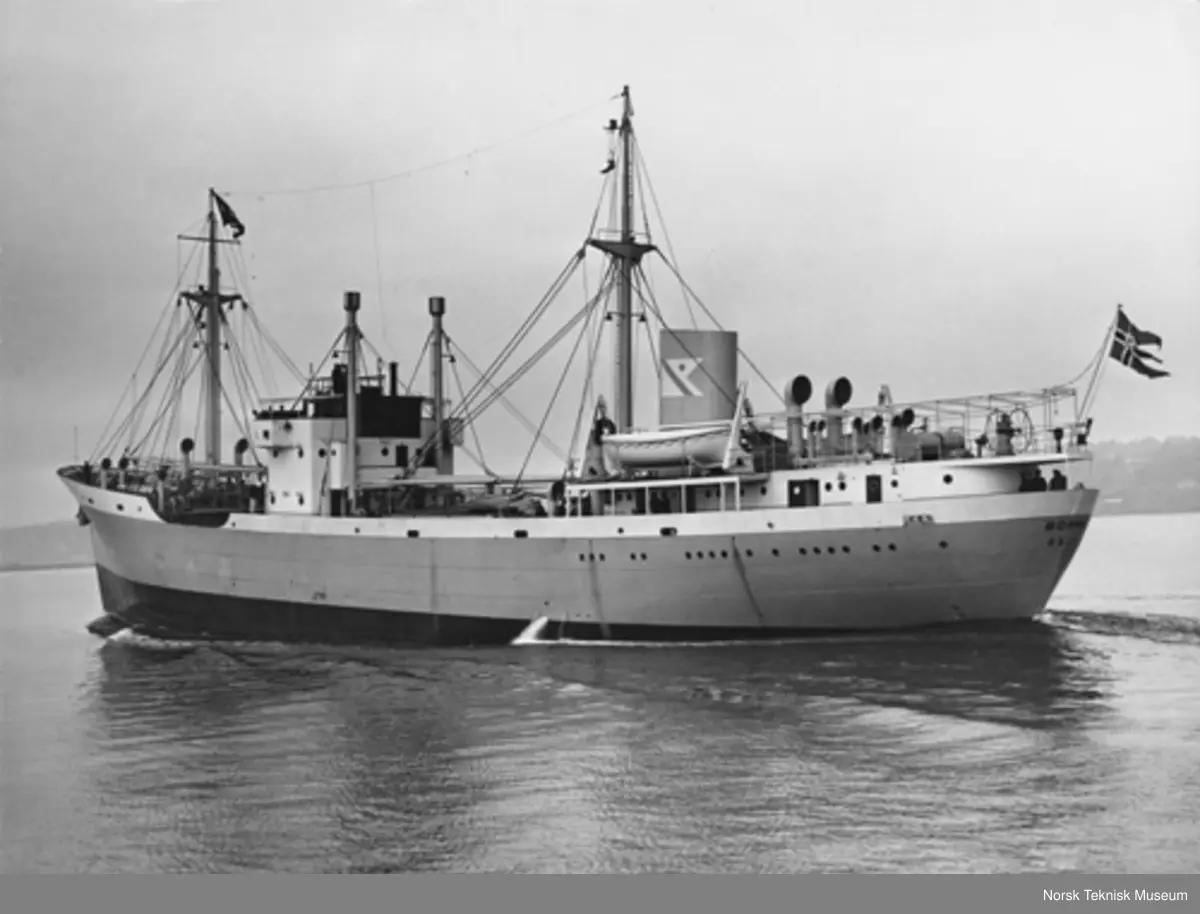 M/S Bomma B/No 475, bygget ved Akers mek. Verksted for Fred Olsen i ...