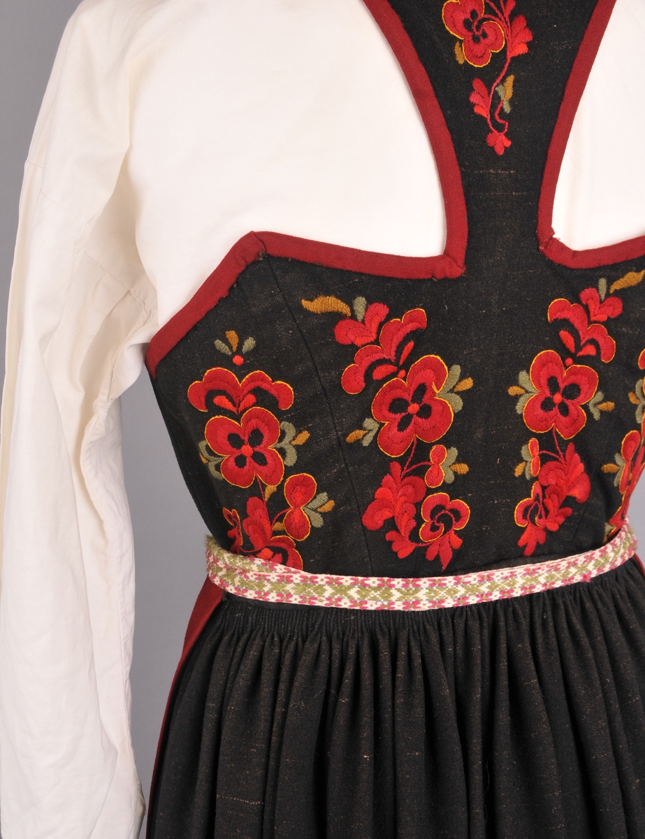 Stakk - Vest-Telemark Museum / DigitaltMuseum