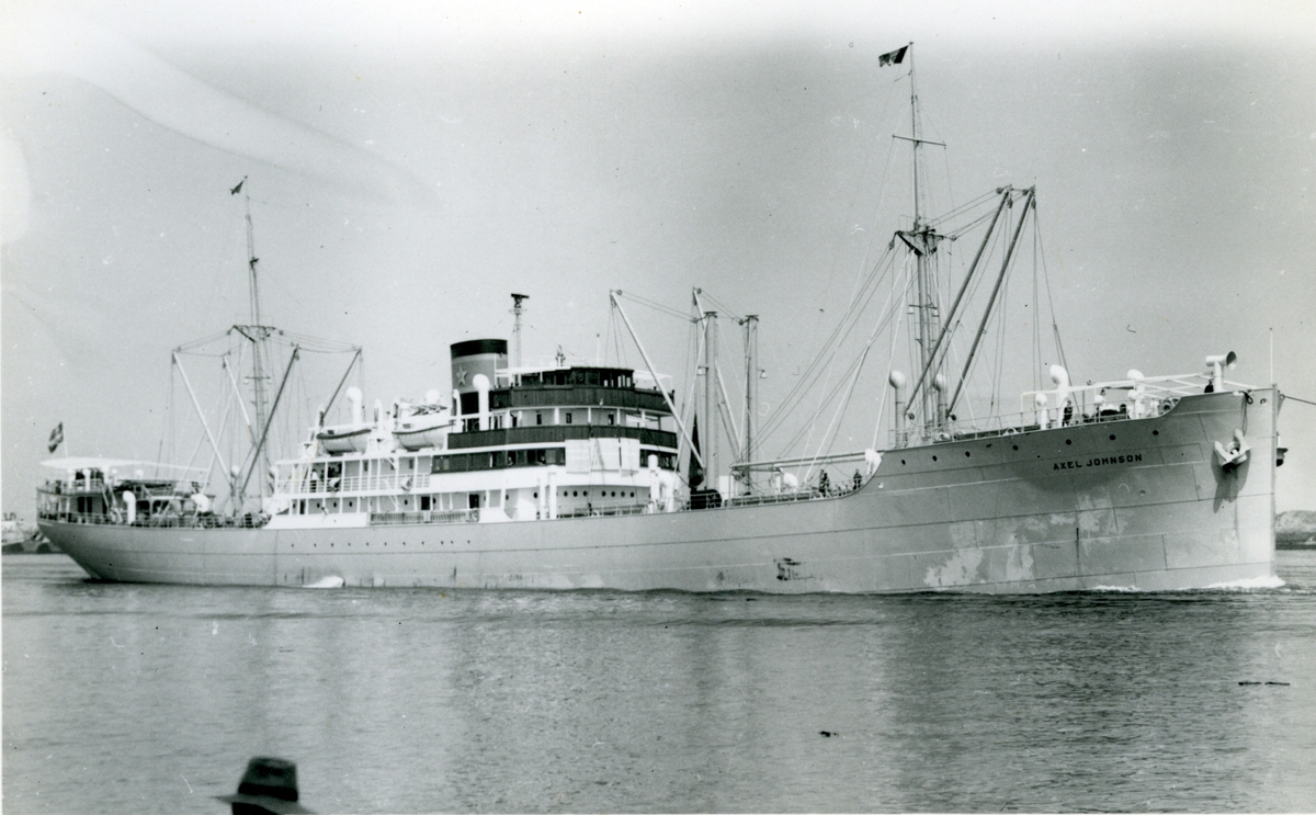 Lastmotorfartyget AXEL JOHNSON, byggt 1925 - Sjöhistoriska museet ...