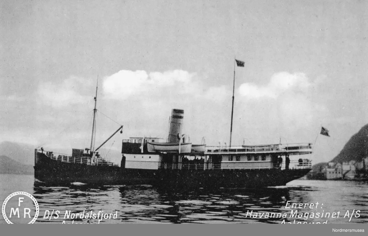 Dampskip fra "FMR", D/S Nordalsfjord, Aalesund. Enerett: Havanna ...