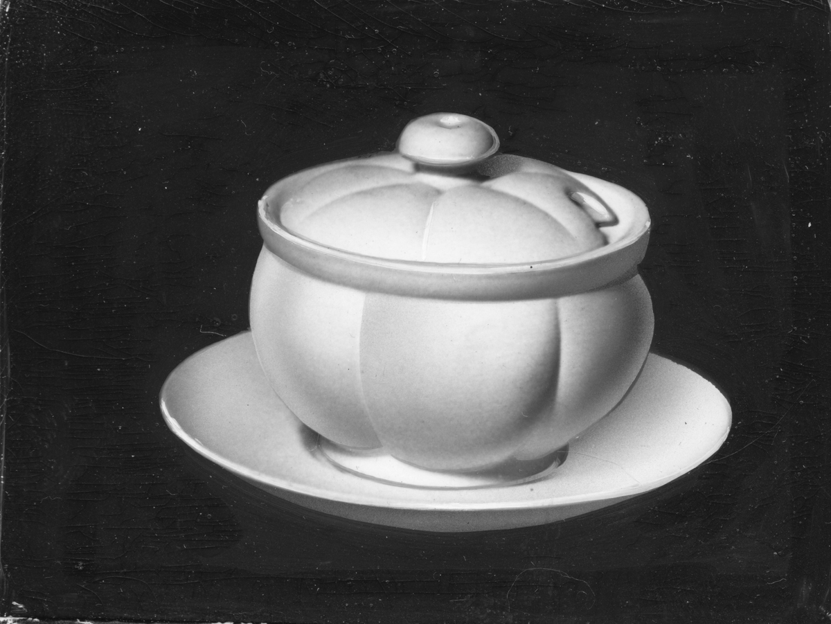 Senapsburk B från Gefle Porslinsfabrik. - Länsmuseet Gävleborg ...