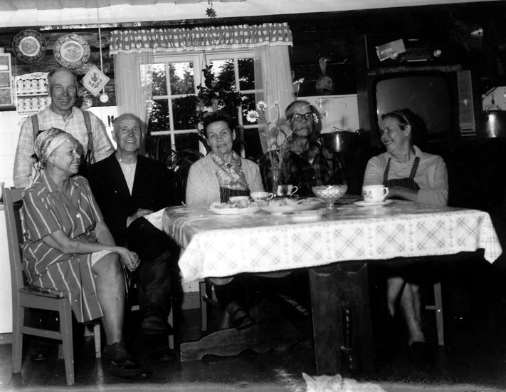 Fr v: Selma Greiff, Karlot Eriksson, Karl Persson, Vilma Vallenbrink ...