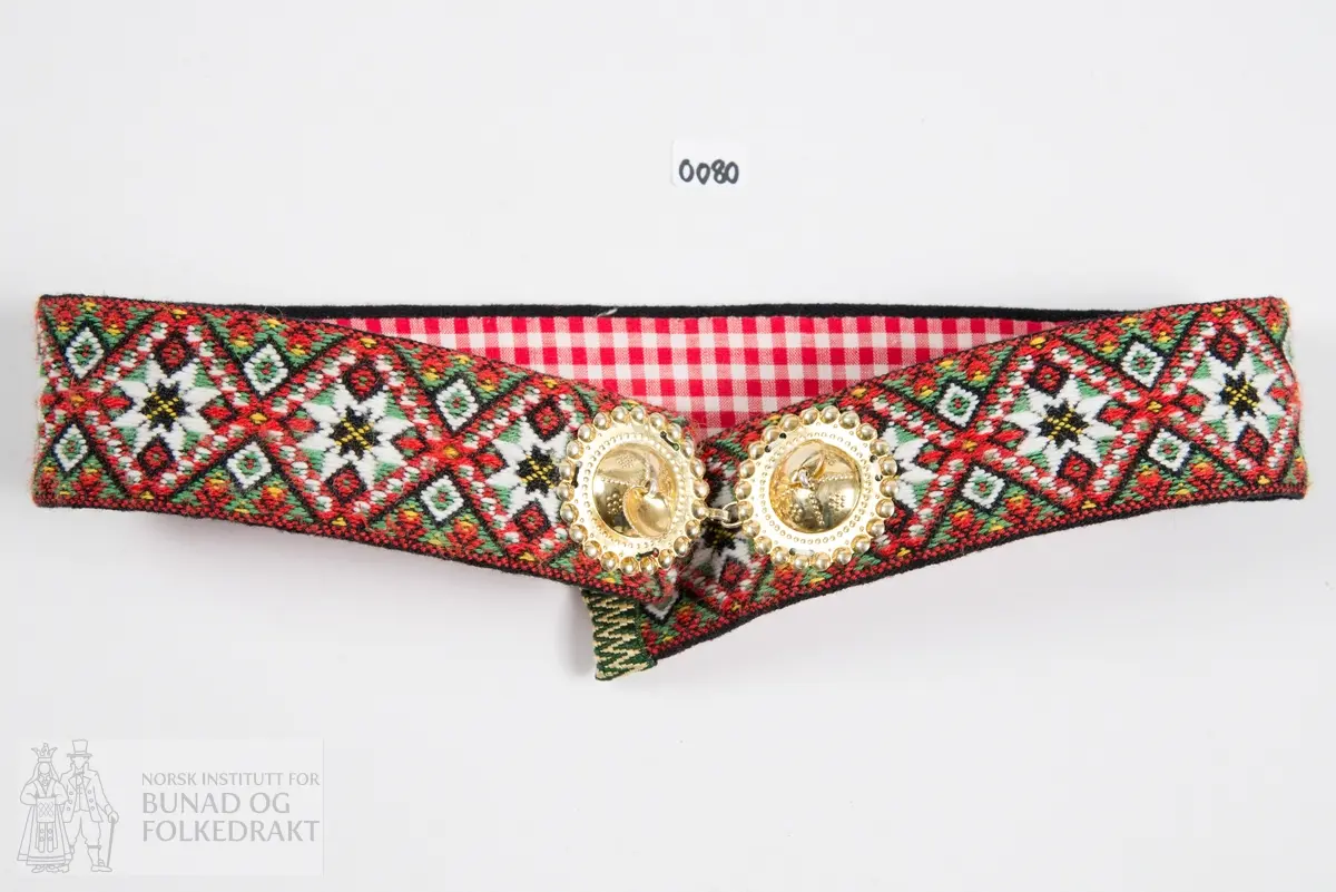 Belte - Norsk institutt for bunad og folkedrakt / DigitaltMuseum
