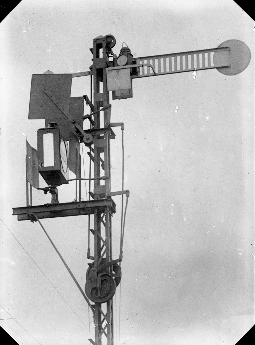 Semafor 6 Semaforerna kom som dom ser ut idag på 1890-talet, dock ...