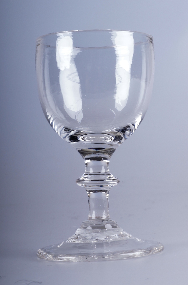 glass - Mjøsmuseet / DigitaltMuseum