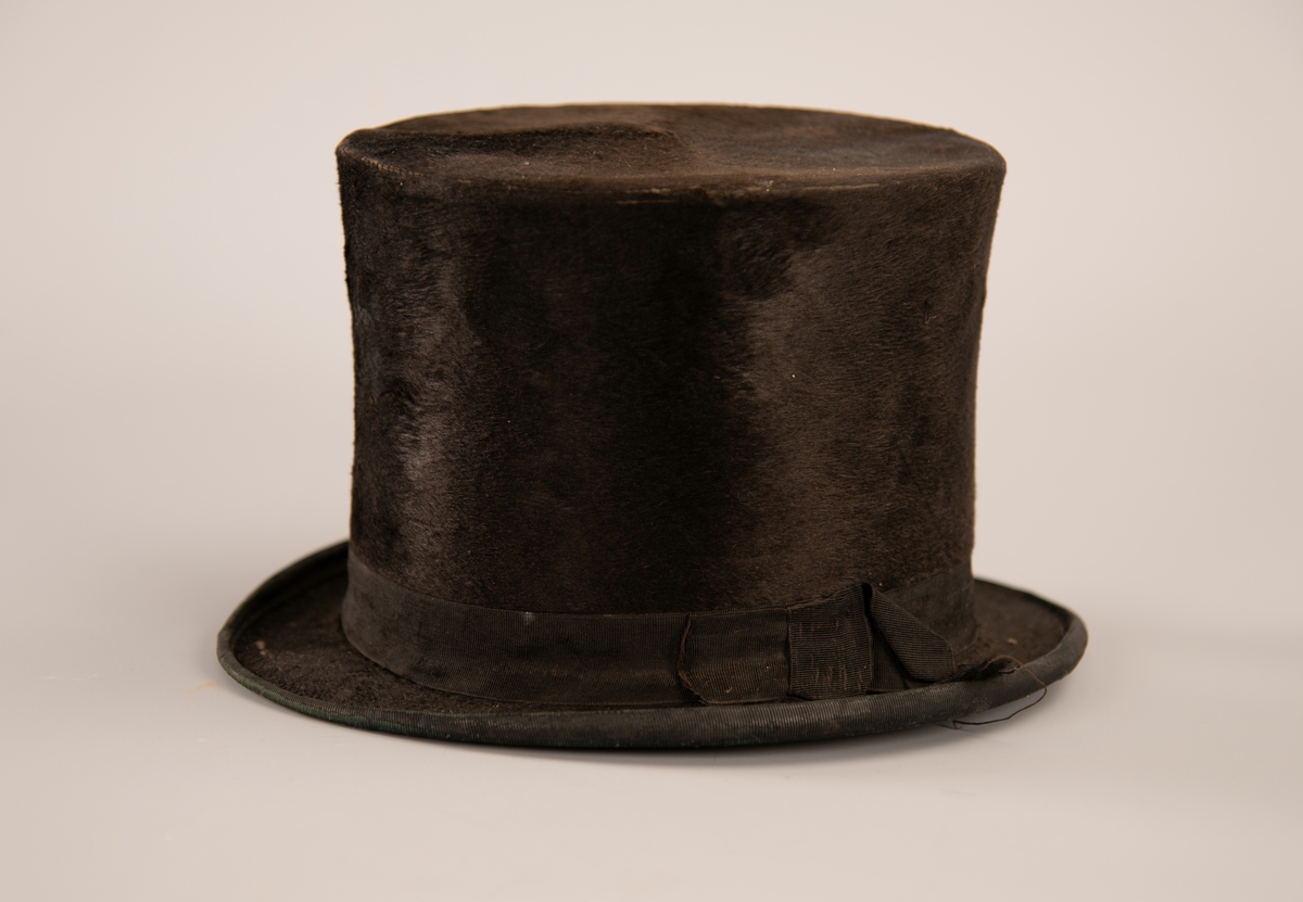 Hatt - Aust-Agder museum og arkiv – KUBEN / DigitaltMuseum