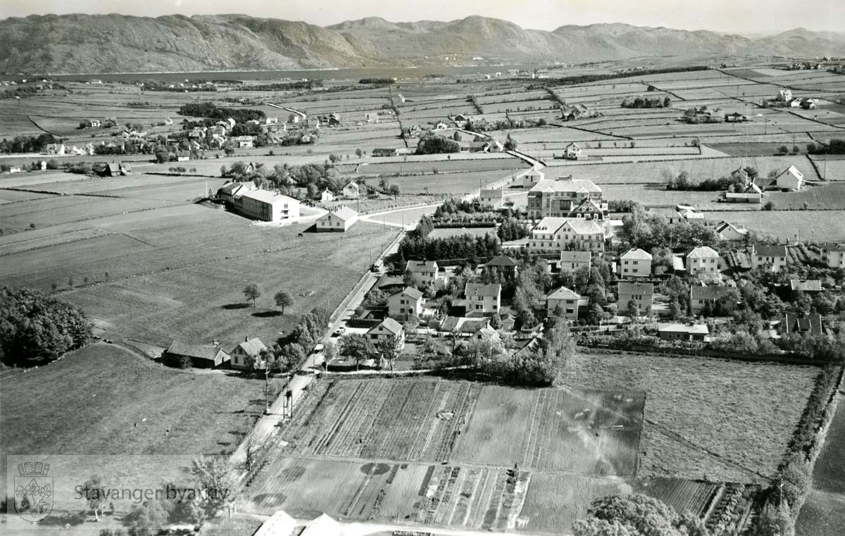 Flyfoto av Tjensvoll - Stavanger byarkiv / DigitaltMuseum