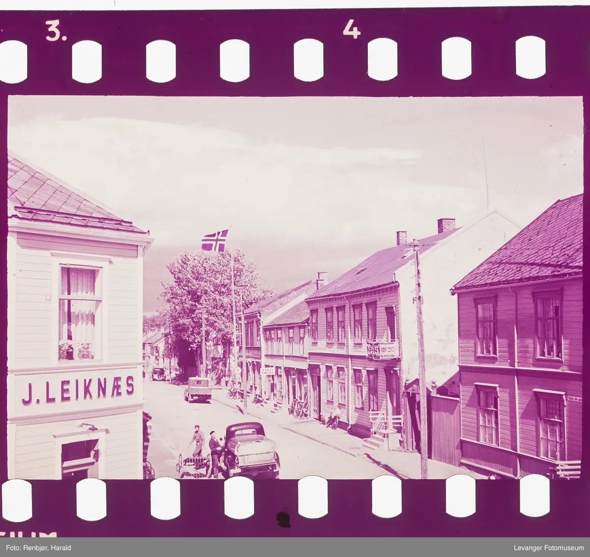 Testbilde med filmen Gevaert, Leiknæshjørnet i Håkon den godes gate ...