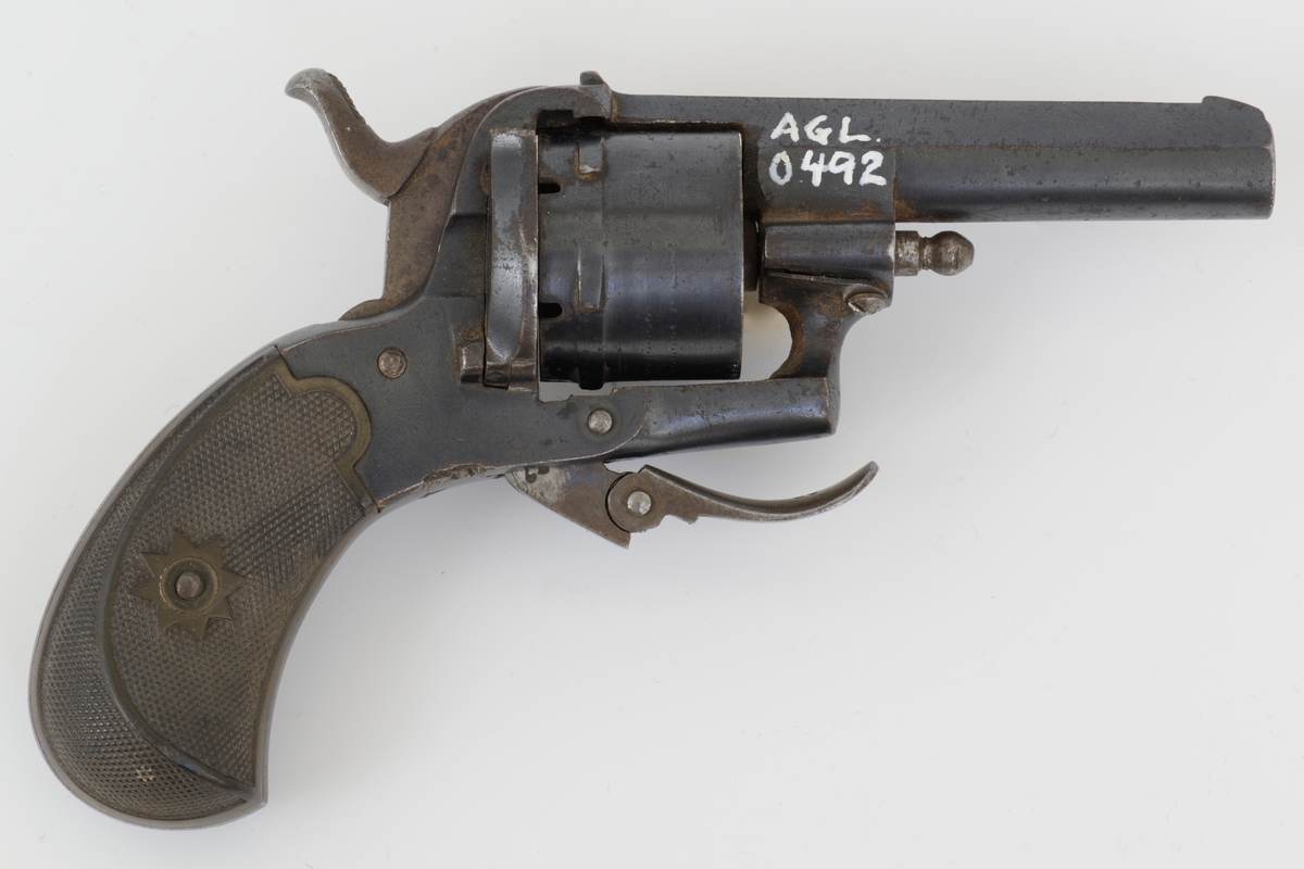 Revolver - Museene i Akershus / DigitaltMuseum