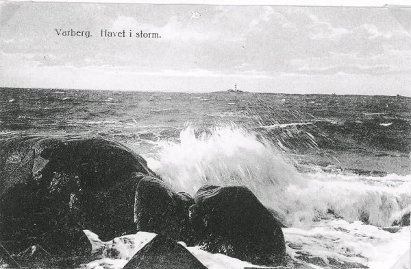 Vykort, "Varberg. Havet i storm." - Hallands kulturhistoriska museum ...