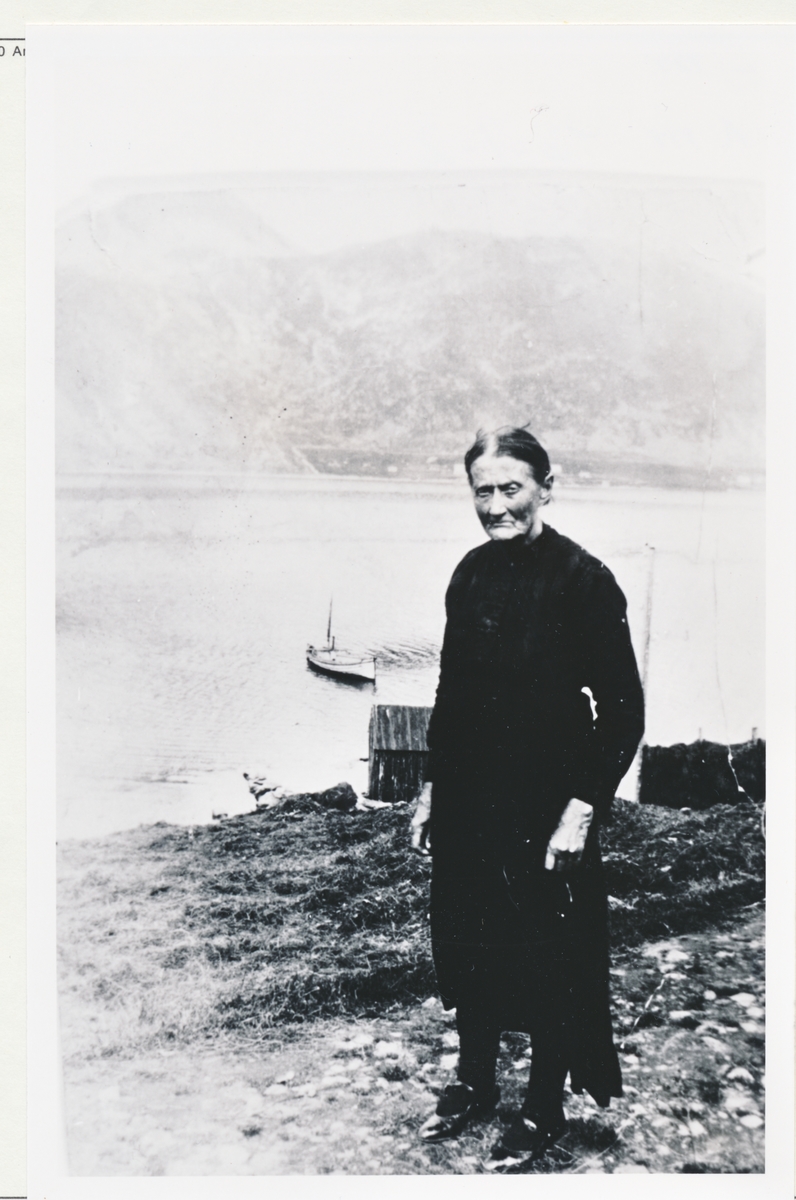 Ingeborg (Larsen) Berg fra Finnes. - Midt-Troms Museum / DigitaltMuseum