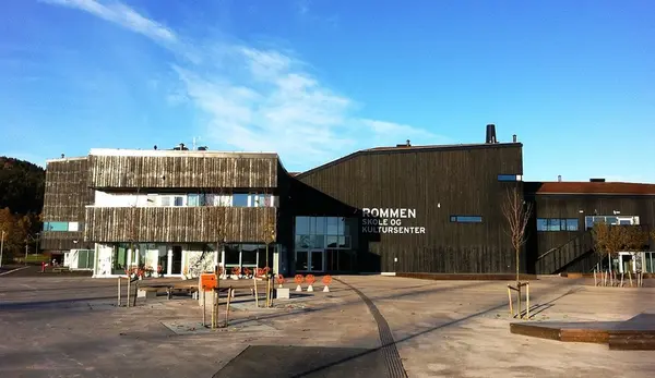 Rommen skole og kultursenter (1972) - KulturPunkt