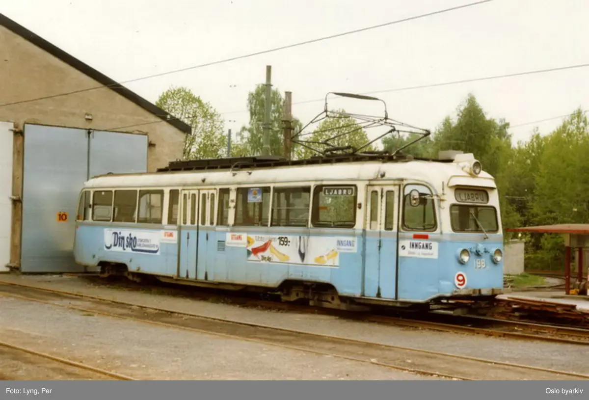 Oslo Sporveier. Trikk motorvogn 198 (fra 1939) type Gullfisk B1 til ...