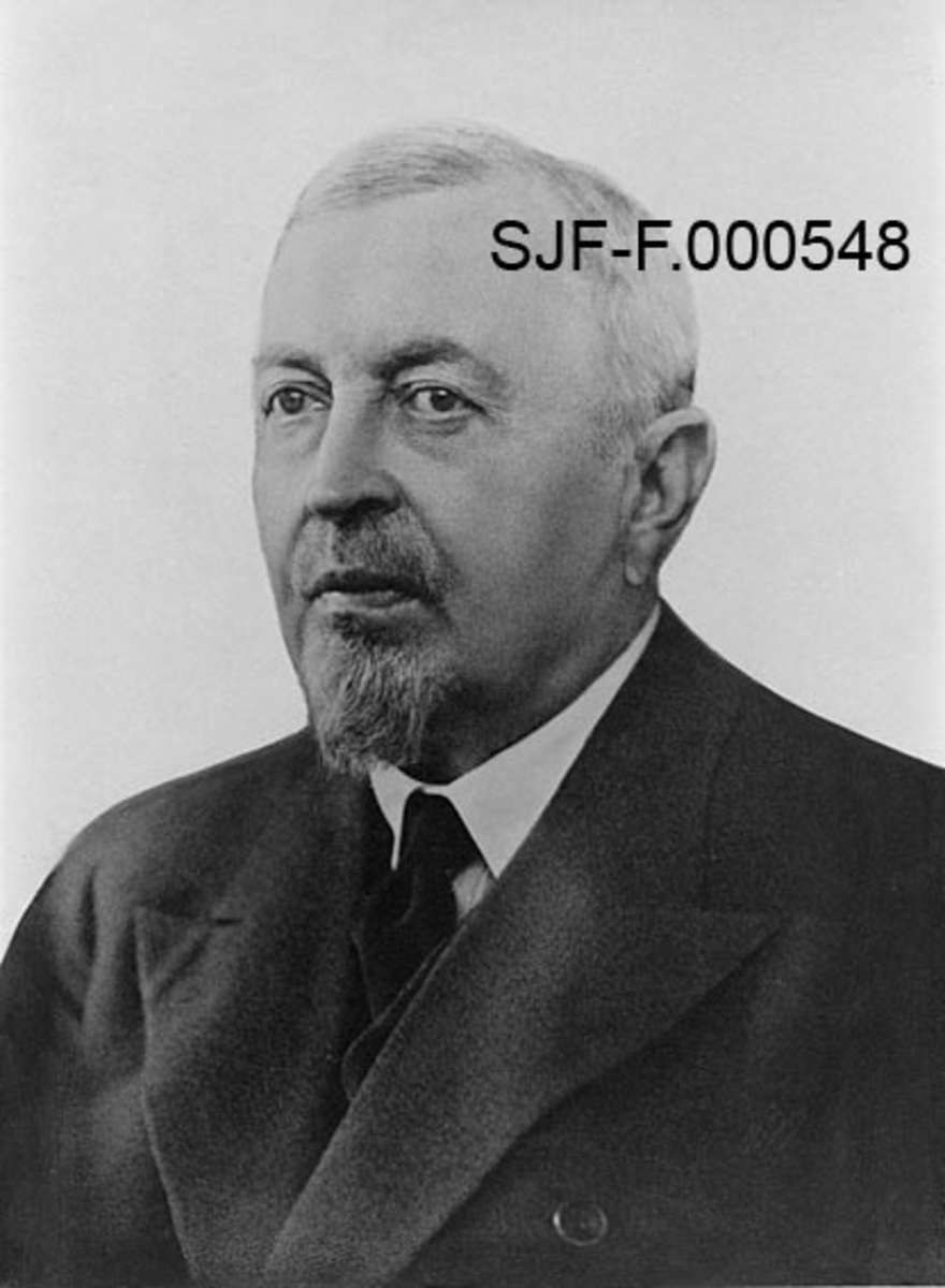 "Chr. Vig. Formann. 12. mars 1920 - 11. mars 1921" - Anno Norsk ...