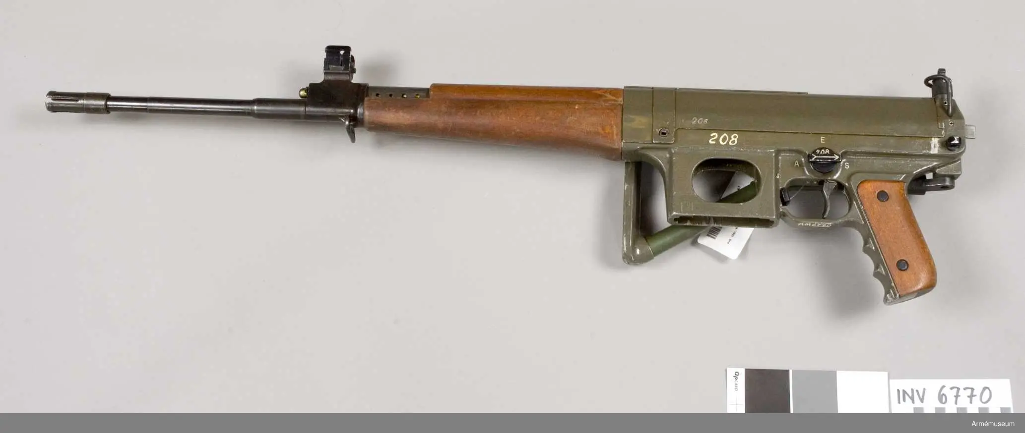 Automatkarbin fm/1961 - Armémuseum / DigitaltMuseum