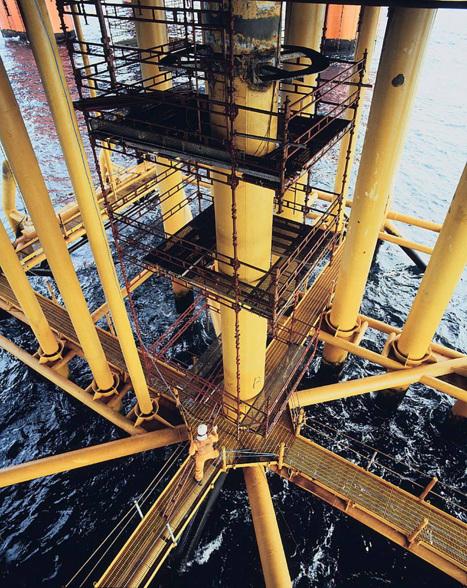 Stillaser ble bygget som sikre arbeidsplattformer overalt hvor folk ...