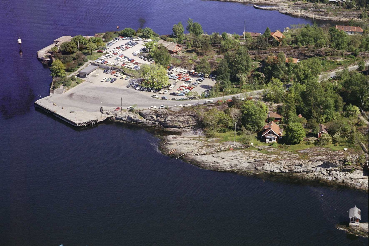 NESODDTANGEN BRYGGE TETTSTED - Akershusbasen / DigitaltMuseum