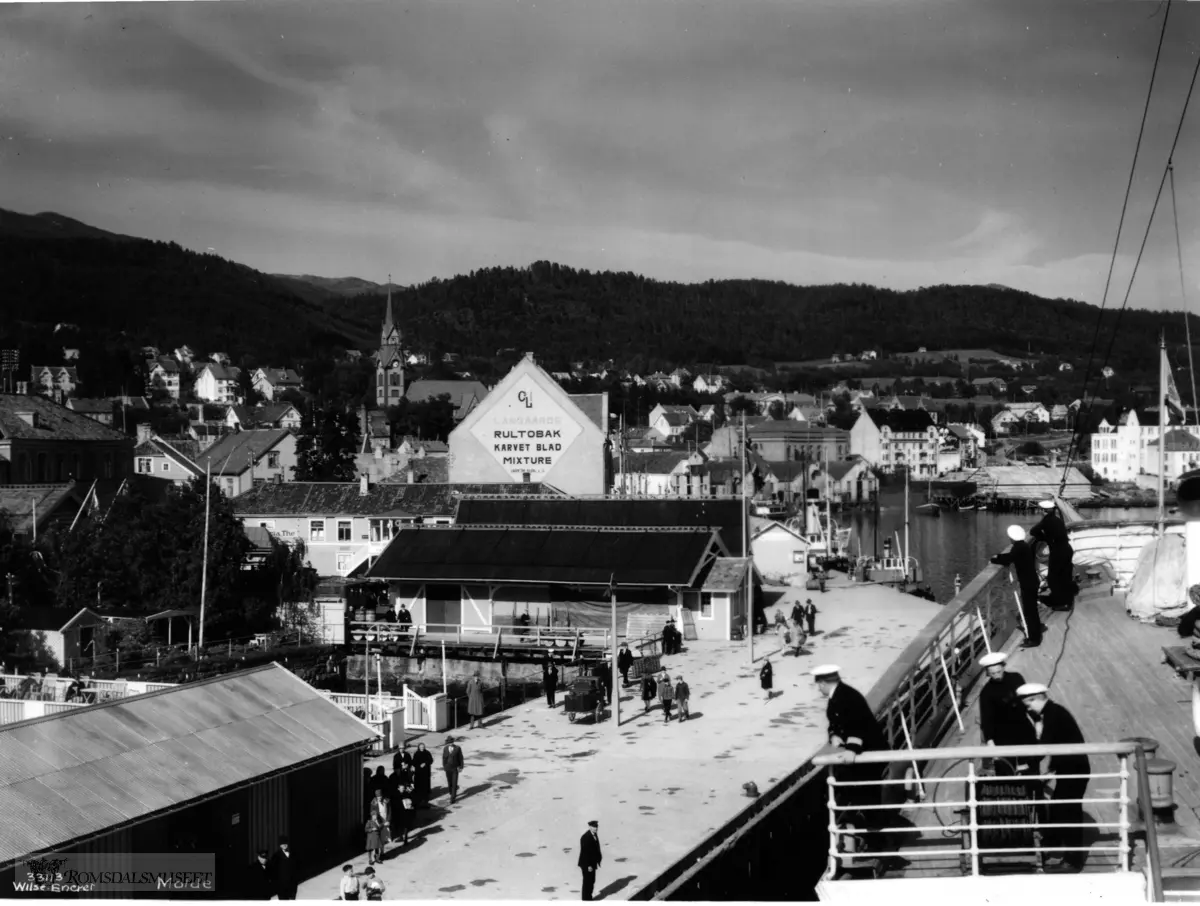 Molde sett fra vest., Molde fra storkaia, gamle kaien av 1896 ...