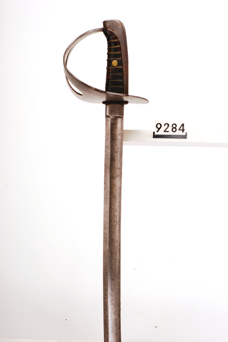 Kavalerisabel M1857/66 - Forsvarets museer / DigitaltMuseum